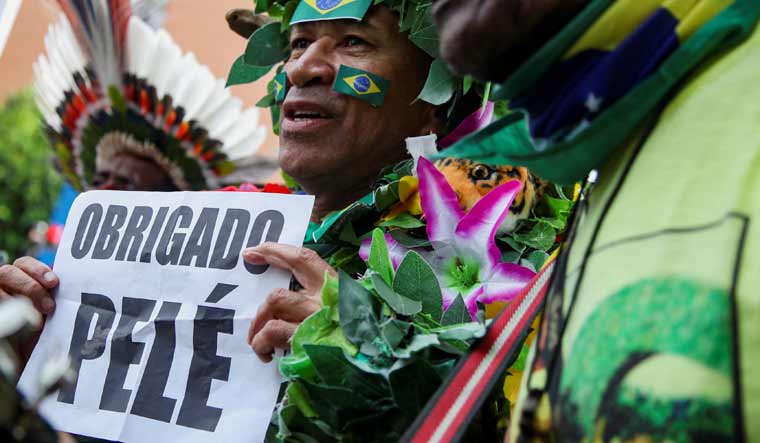 Final farewell to 'King Pele' at Santos where he played his greatest ...