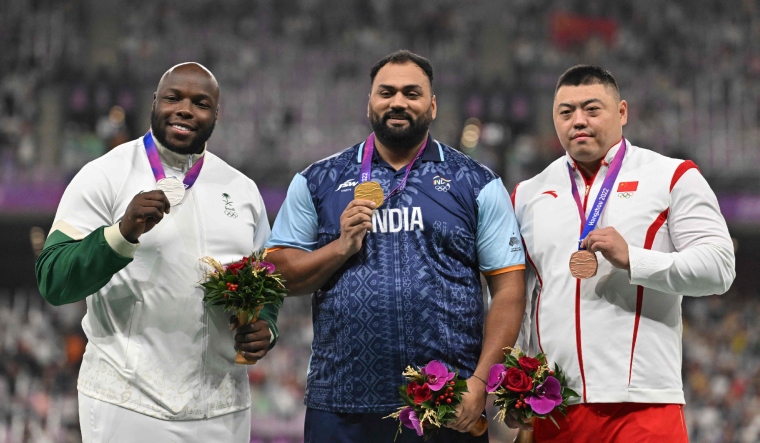 Asian Games: Tajinderpal Singh Toor overcomes Saudi challenge to retain ...