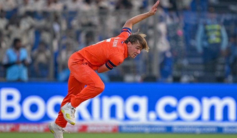 Aus vs Ned: Maxwell carnage means Bas de Leede becomes bowler to ...