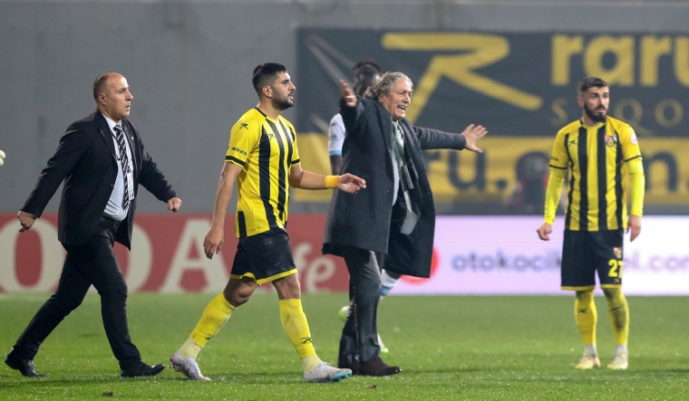 Super Lig: Now, Turkish club president takes his team off because ...