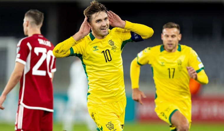 Just Manjappada things! KBFC signing Fedor Cernych's Insta witnesses ...