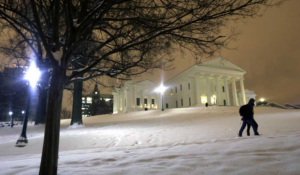 Washington faces record snow