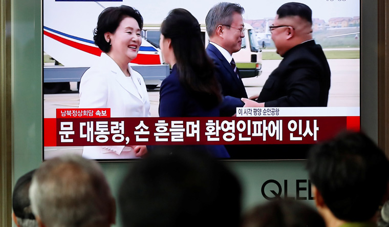 Kim welcomes Moon on arrival in Pyongyang for Korean summit- The Week