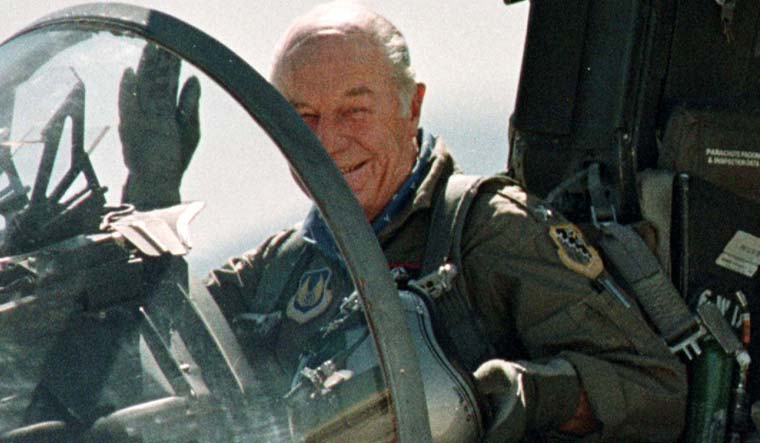 'America's greatest pilot': Chuck Yeager, 1st man to fly over speed of ...
