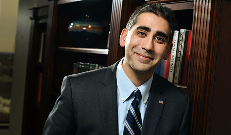 In US's Tennessee, Indian-origin surgeon takes on Trump-backed ...