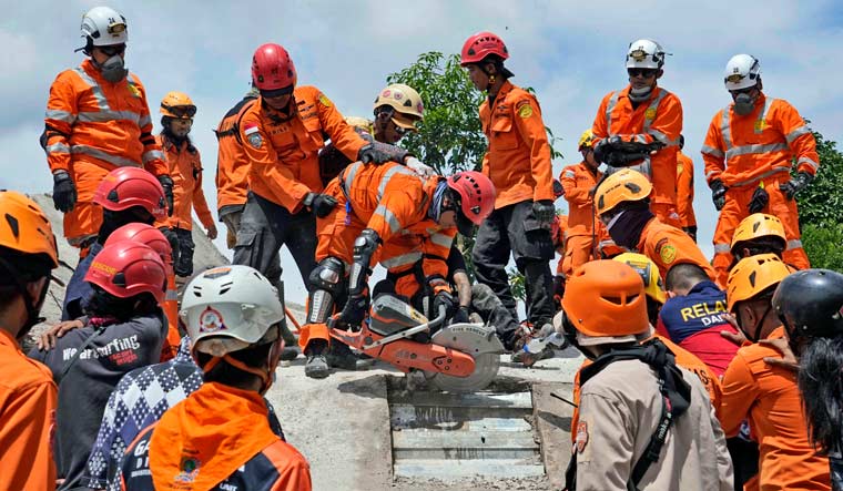 Indonesia earthquake death toll rises to 252- The Week