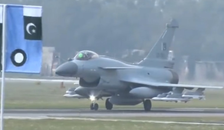 'Dragon from the east': Pakistan inducts new Chinese-built J-10C ...