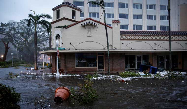 'Catastrophic' hurricane Ian slams Florida coast, leaves 2 million ...
