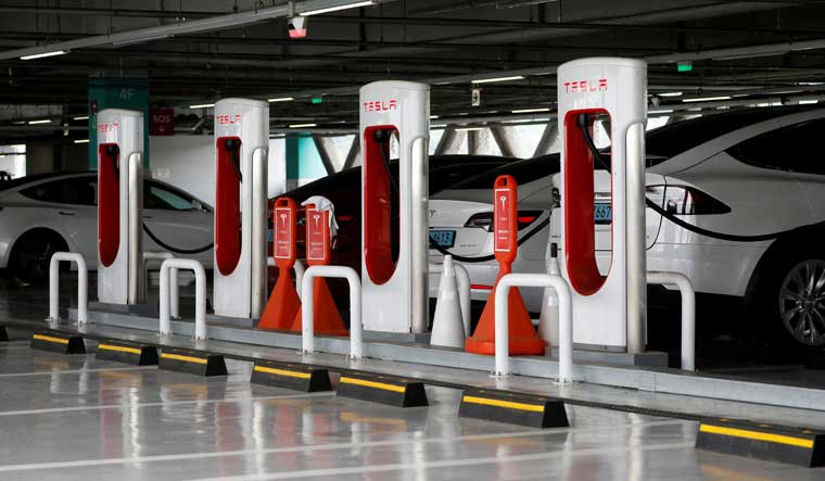 Tesla to make its electric stations available to all e-vehicles in US ...