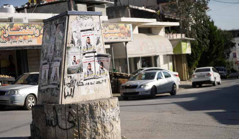 Video appears to show IDF shot 3 Palestinians, killing 1, without ...