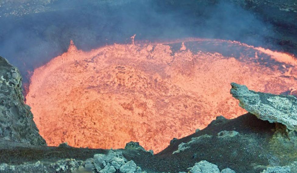 Google Street View takes you in to the heart of a volcano