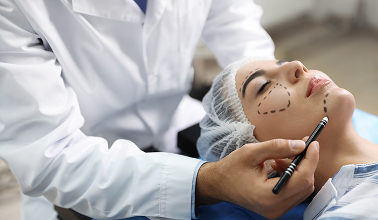 Who is an ideal candidate for cosmetic surgery? Risks revealed and ...
