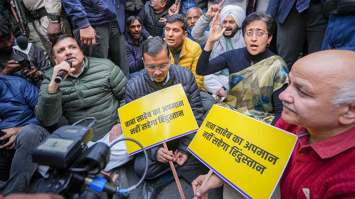 Delhi L-G orders probe into AAP govt’s scheme; Kejriwal says BJP afraid of defeat- The Week