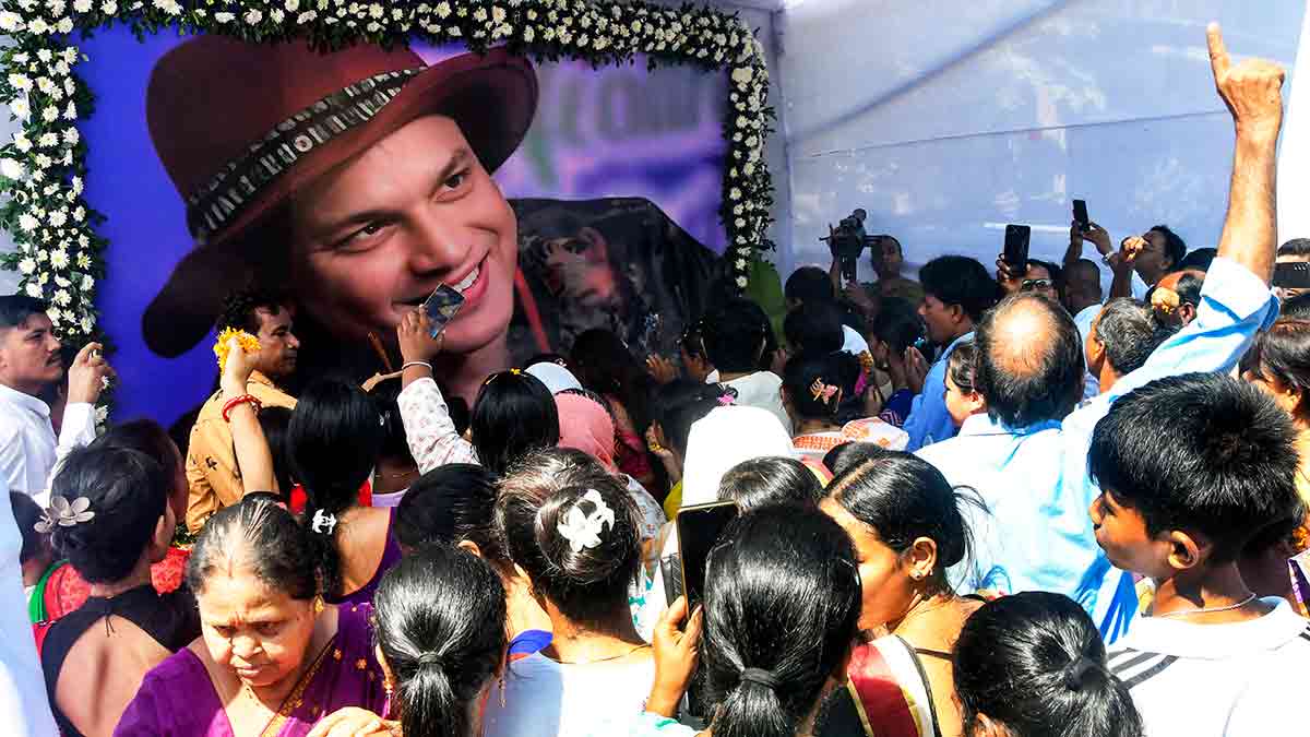 Assam: Desperate Congress uses Zubeen Garg death as poll plank- The Week