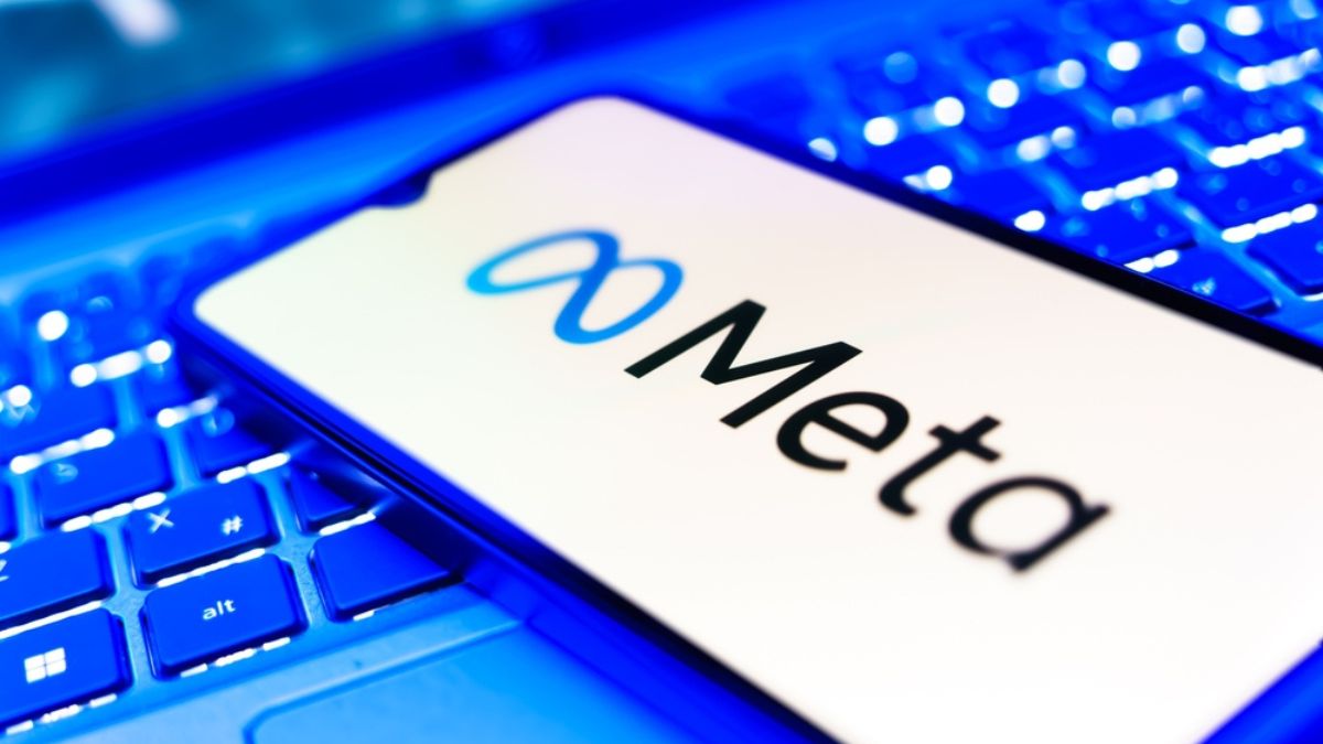 Facebook livestreams will remain separate as Meta's efforts to ...