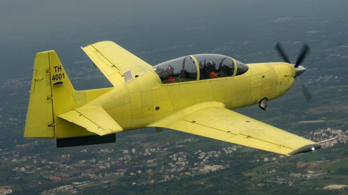 HAL's HTT-40 trainer aircraft takes off, boosting IAF's pilot training ...