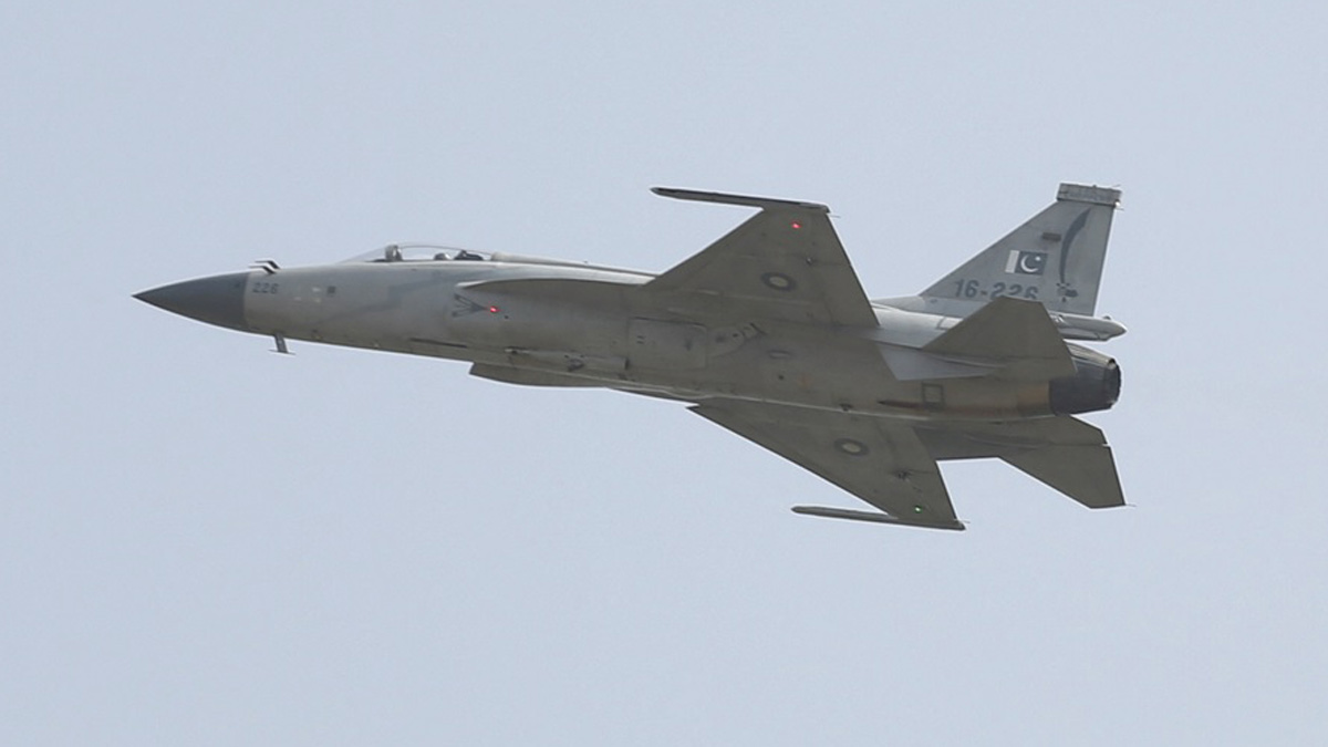Bangladesh planning to procure JF-17 Thunder fighter jets from Pakistan ...
