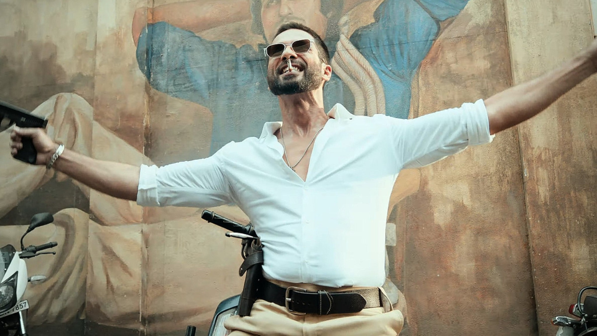 Shahid Kapoor teases connection between 'Deva' and Amitabh Bachchan's ...