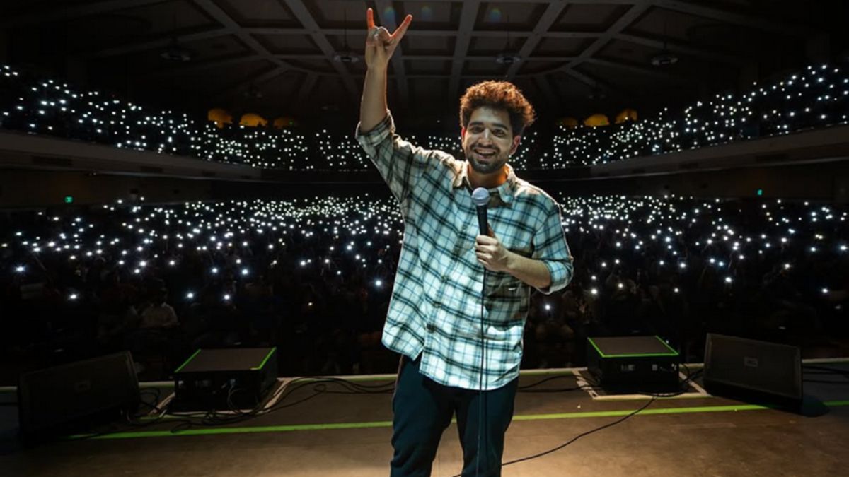 Comedian Samay Raina reclaims the stage with an international comeback ...