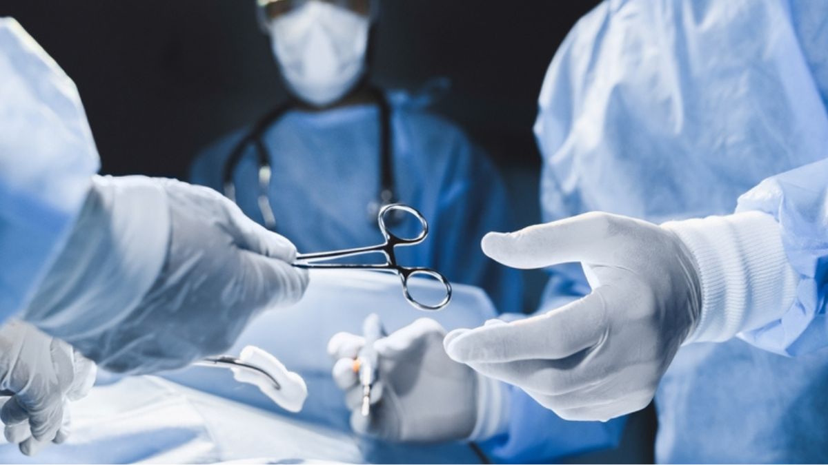 Ovarian torsion explained: How an intense lower abdominal pain sent a ...