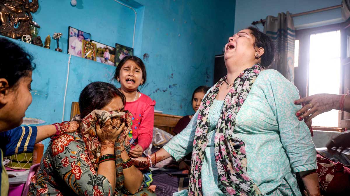 J&K terror attack: Gunmen snapped power lines before barging into staff ...