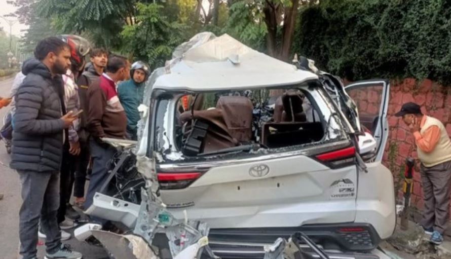 Dehradun Innova crash: Truck driver not at fault; families of deceased ...