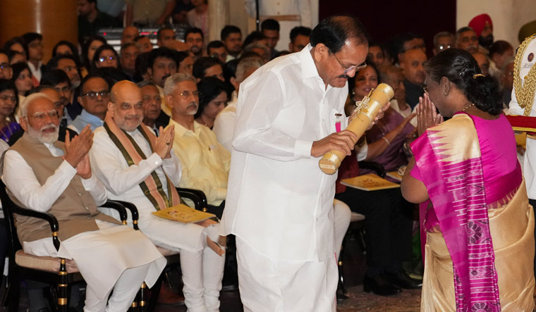 Venkaiah Naidu, Mithun Chakraborty, Usha Uthup, Ram Naik conferred with ...