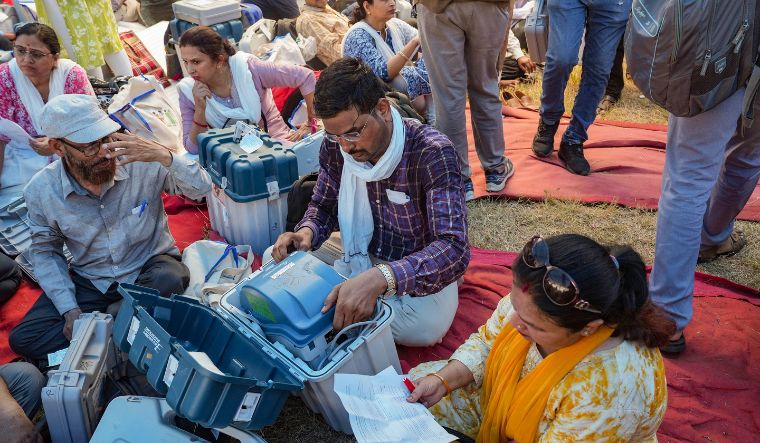 VOTER'S VOICE: The dichotomy in UP voting pattern – Rich on one side ...