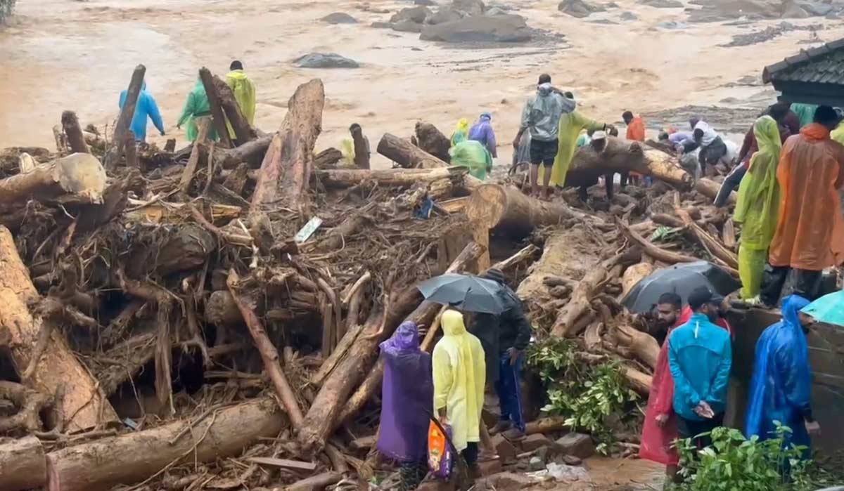 Wayanad tragedy: NDRF unable to carry out rescue operations; 400 ...