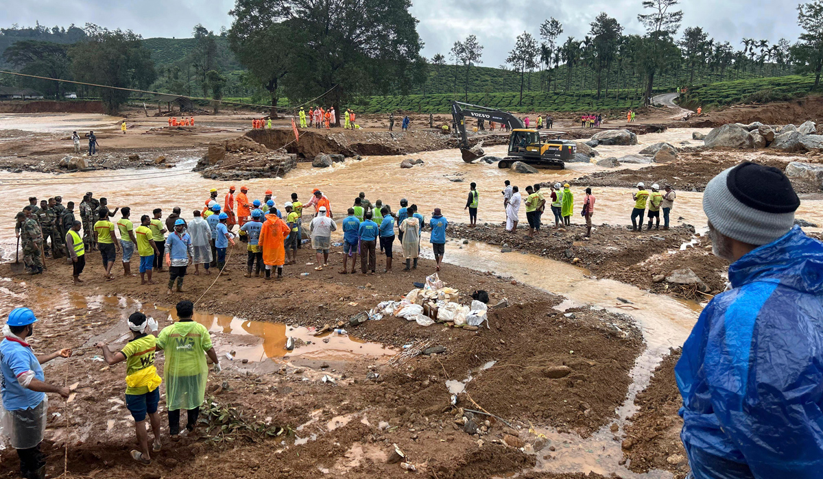 Wayanad landslides: Karnataka CM deploys two IAS officers to coordinate ...