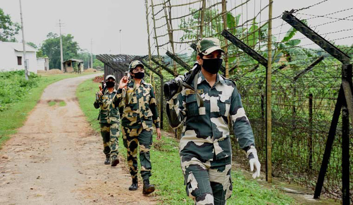 Bangladesh unrest: India sounds high alert along border; BSF chief in ...