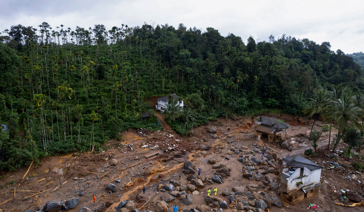 Wayanad landslide: Rescuers recover body parts as massive search ops ...