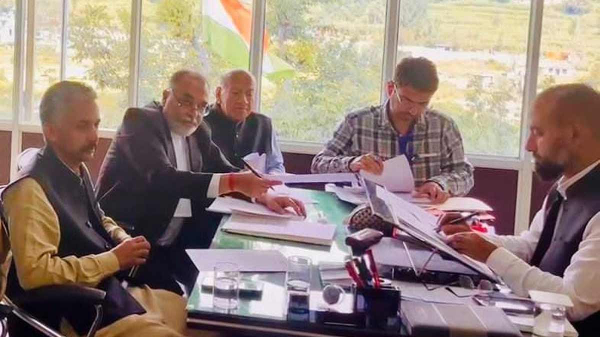 J&K polls: Sheikh Ashiq, Omar Abdullah’s rival in Ganderbal, hopes AIP ...