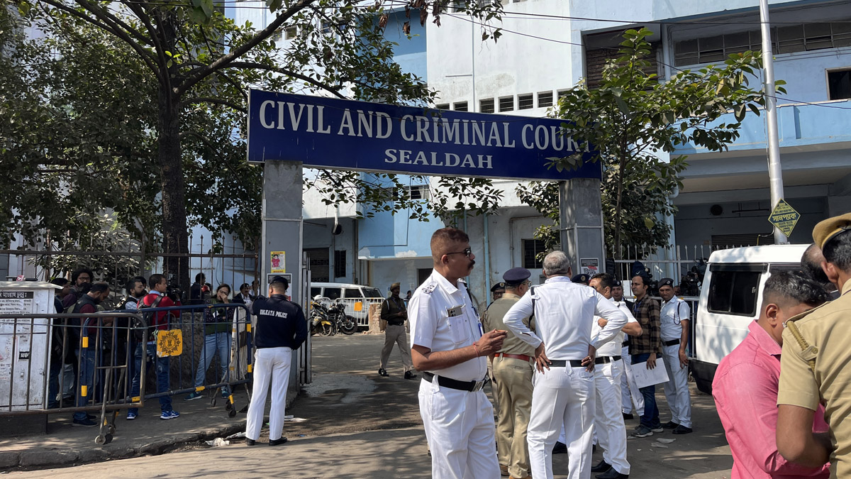Was autopsy of RG Kar rape-murder victim contaminated? Female DNA ...
