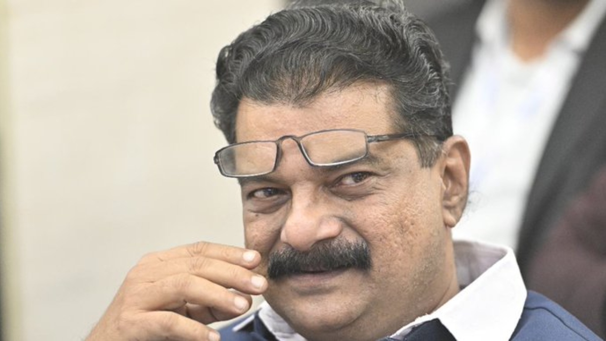 KERALA NEWS PV Anwar to fight Nilambur bypolls after joining Trinamool ...