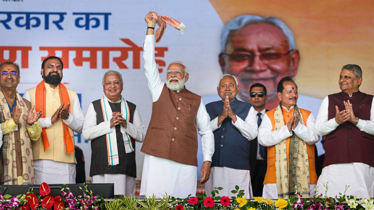 Bihar: Nitish Kumar gives up home ministry as BJP pushes hard; here's who got what portfolio in ...