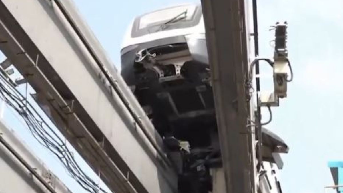 How did the Mumbai Monorail bogie derail near the Wadala-GTB Nagar ...