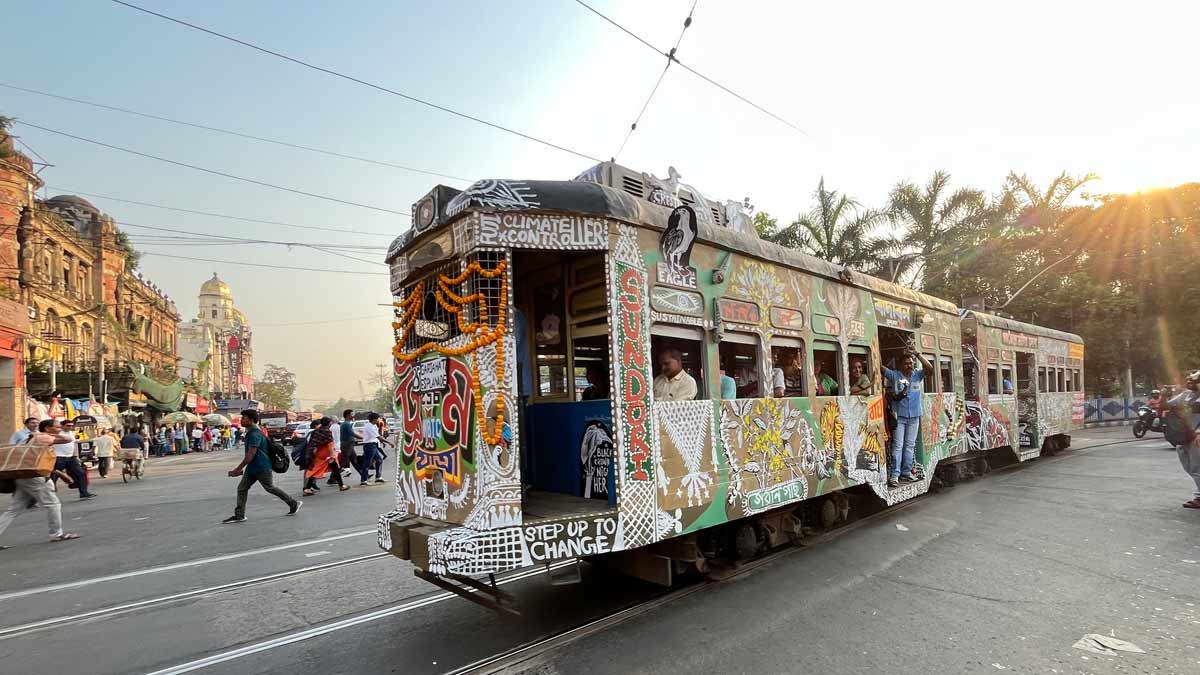 IN PICS | Sundarban Tramjatra: An awareness program on trams in Kolkata ...