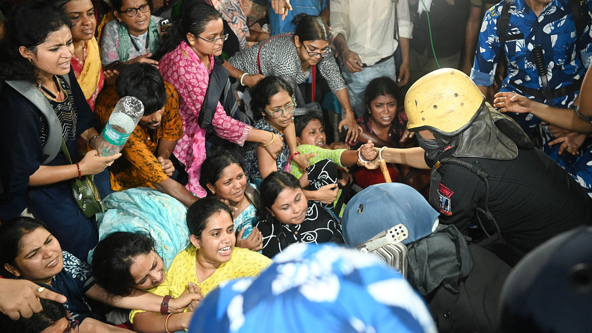 SSC scam: Calcutta HC directs untainted teachers to move their protest ...