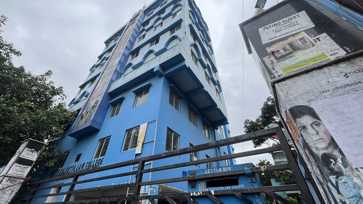 Former TMC leader dragged victim of Kolkata gang rape case inside college on CCTV- The Week