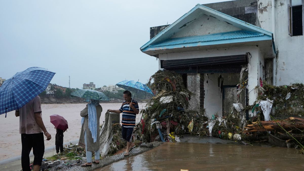 Jammu floods: What is Intra-Circle Roaming, and how will it solve ...