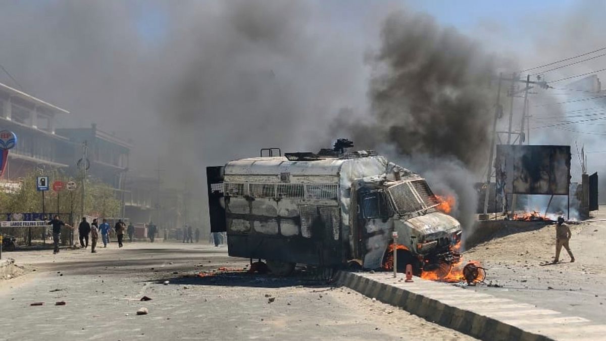 Violence rocks Leh: Youth run amok, four dead after hunger strike ...