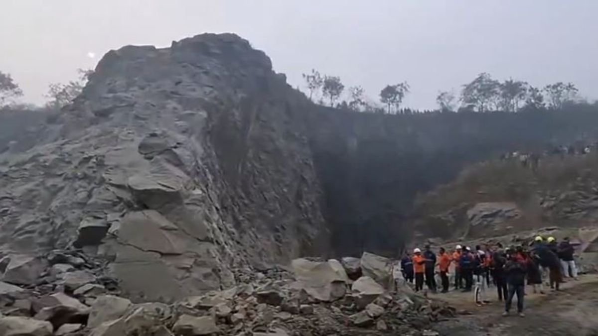 Several feared dead after rocks collapse at illegal stone quarry in ...