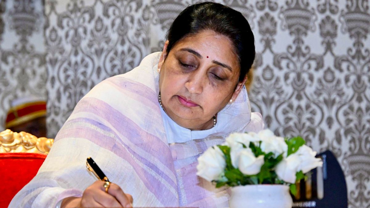 Maha bypolls: Sunetra Pawar likely to win unopposed in Baramati; why ...