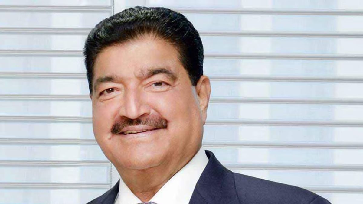 BR Shetty's lies and liability: Dubai court asks businessman to pay Rs ...