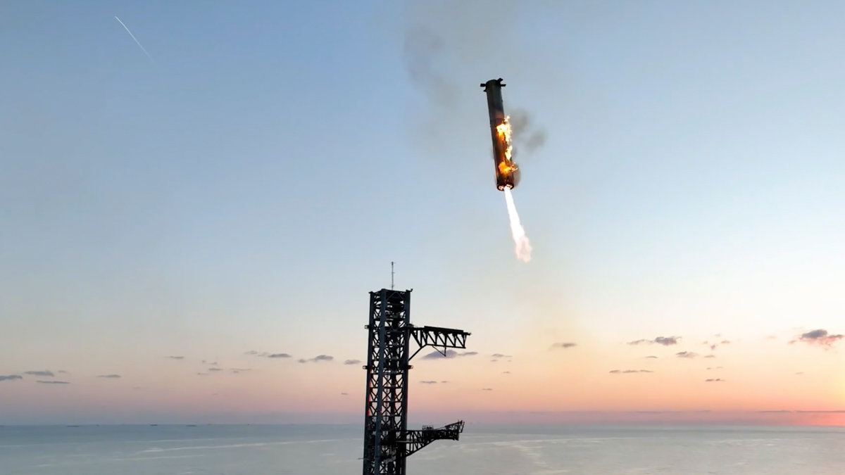 Watch | SpaceX successfully catches Starship rocket booster at landing ...