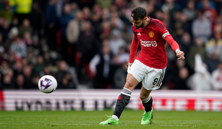 Watch: Bruno Fernandes strike from half-line enthrals Utd fans!- The Week