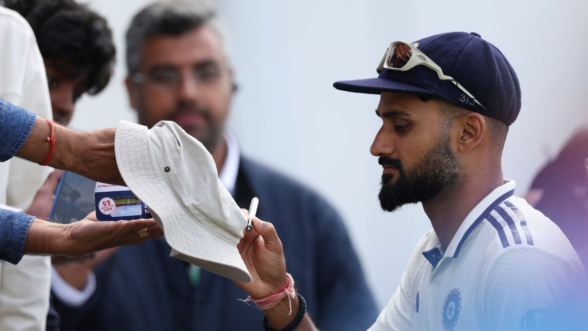 'I wanted to see a smile on her face': Emotional Akash Deep dedicates ...