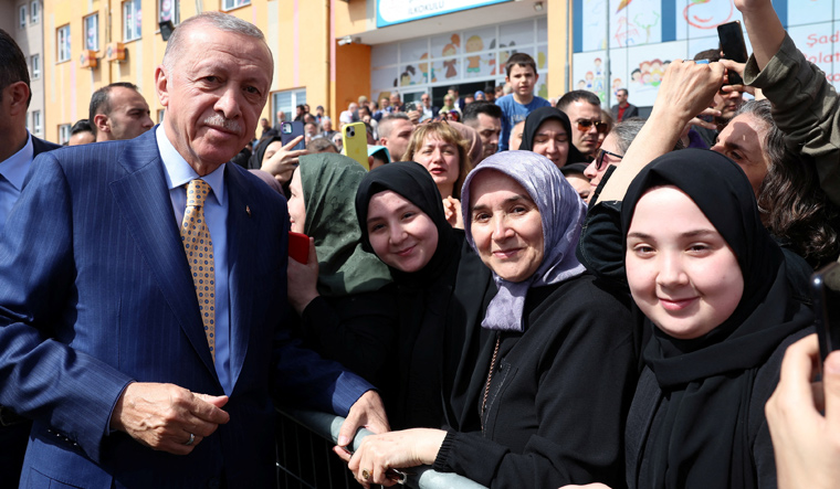 Race is on for key cities as Turkiye holds local elections in test of ...