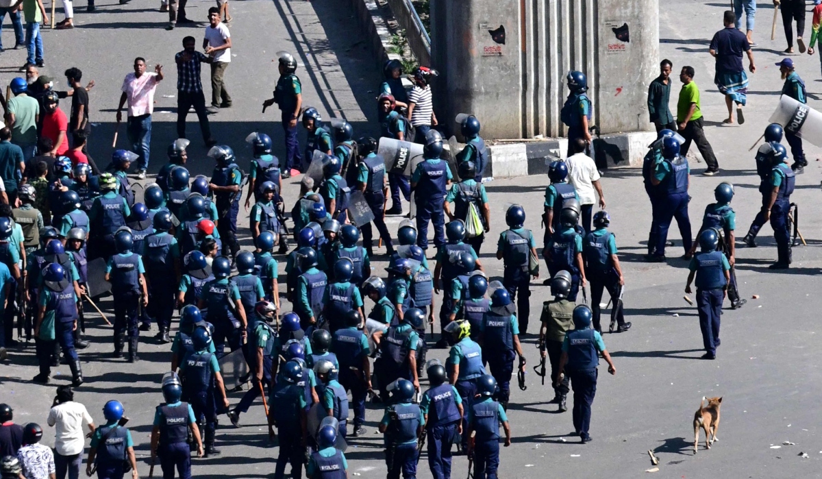 Bangladesh Police's indefinite strike, students cleanliness drive ...